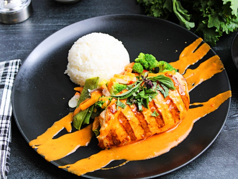 Sriracha Coconut Chicken Clean Eats Meal Prep